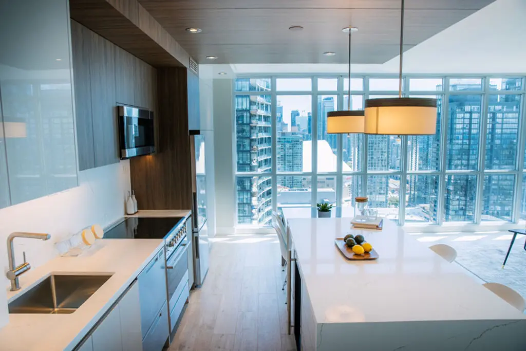 Downtown Toronto Modern Condo Reno Flooring - Golden Bee Condos